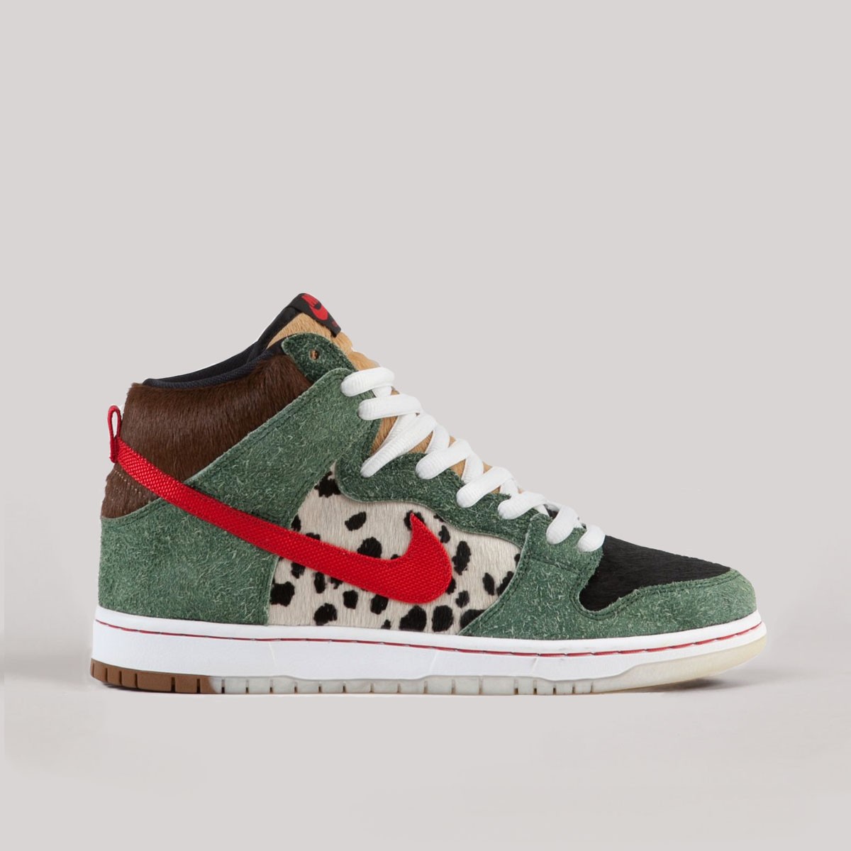 Nike SB Dunk High Pro 420 Dog Walker - Skateboarding, Nike SB, Adidas ...